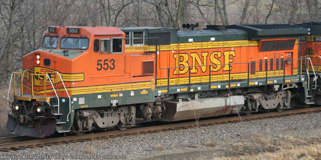 BNSF 553
